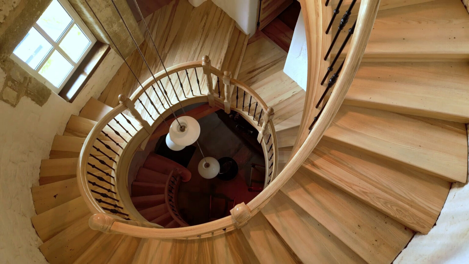 menuiseries intérieures et extérieures sur-mesure en Morbihan